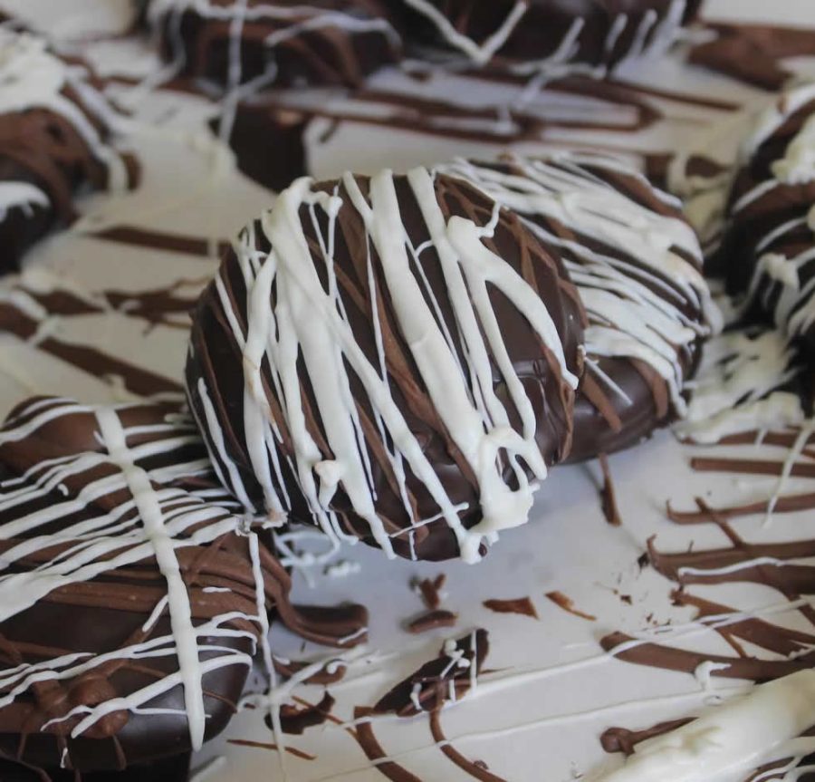 Savannah Sweets Candy Store - Pralines - Pecan Candy & Gifts